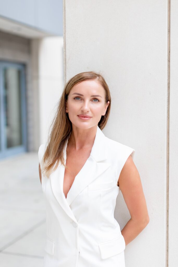 Team Headshots for Akin Realty
